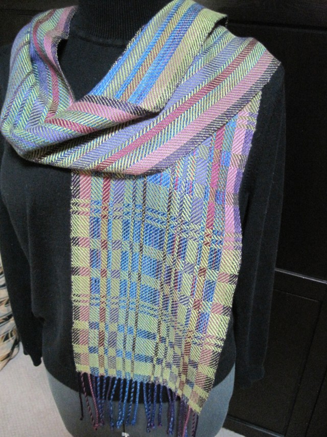 Weaving with a Song | spinweaverbarbara